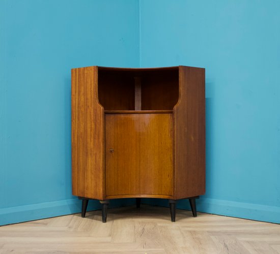 Meuble d'Angle Mid-Century Moderne en Teck, 1960s en vente sur Pamono