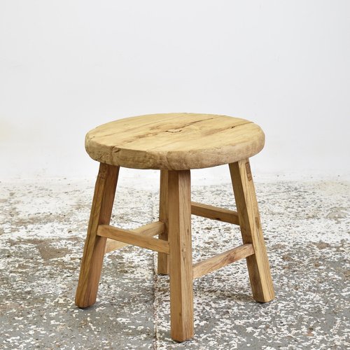 Antique Rustic Elm Round Side Table, 1920s for sale at Pamono