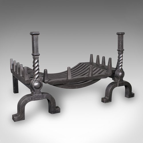 English Cast Iron Fireplace Set, 1910, Set of 3 for sale at Pamono