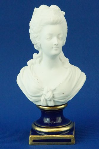18th Century Rococo Bust in Biscuit Porcelain Depicting Queen Marie ...