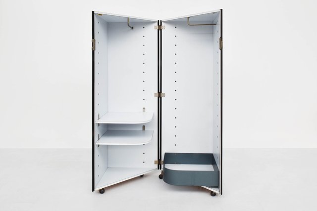 Minimalist Sliding Closet on Casters Mod. Triangular System for Elco by ...