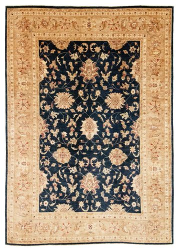 Middle Eastern Rug in Wool for sale at Pamono