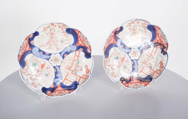 Japanese Porcelain Cut-Out Plates Imari, 1910, Set of 2 for sale at Pamono