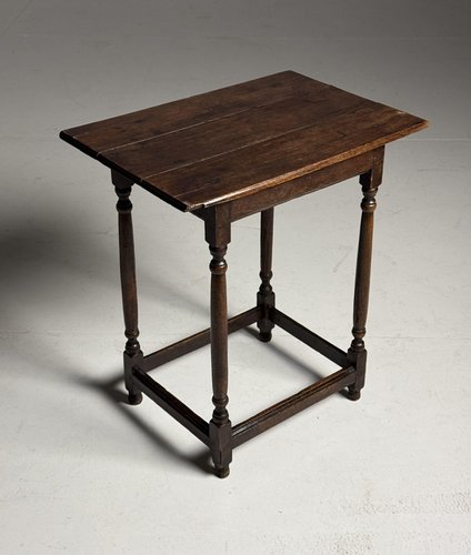 English Side Table, 1700s for sale at Pamono