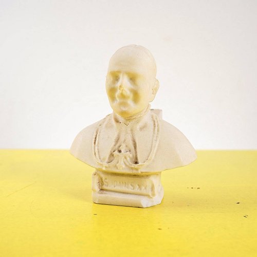 Half-Length Pope Bust in Foam for sale at Pamono