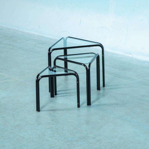Minimalist Triangular Nesting Tables, 1980s, Set of 3 for sale at Pamono Minimalist Triangular Nesting Tables, 1980s, Set of 3 for sale at Pamono