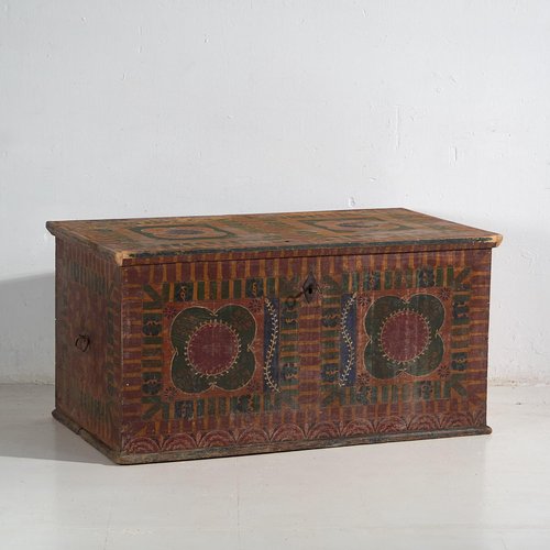 Large Antique Hand Painted Trunk, 1900s for sale at Pamono