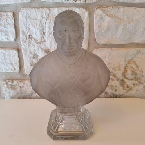 Ancient Crystal Bust of St Louis Pope Pius IX, 1890s for sale at Pamono