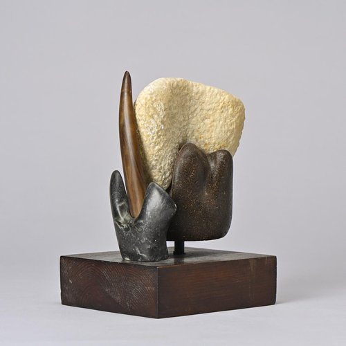 Freeform Stone Sculpture on Wooden Pedestal by V. Bee, 1998 for sale at Pamono