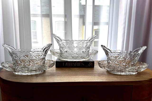 Georgian Irish Cut-Glass Bowls with Original Underplates, 1800s, Set of ...