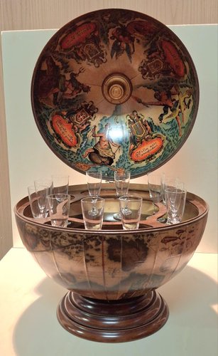 Vintage World Map Bar Cabinet for sale at Pamono