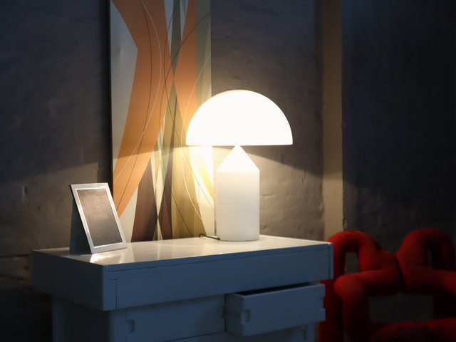 Large Atollo Table Lamp in White Glass by Vico Magistretti for Oluce ...