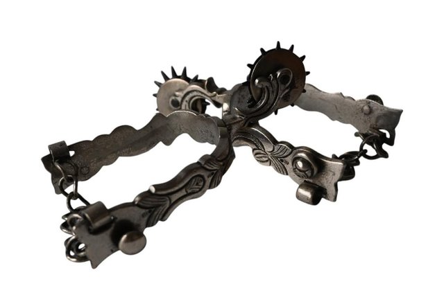 Antique Spanish Colonial Spurs, 1780s, Set of 2 for sale at Pamono
