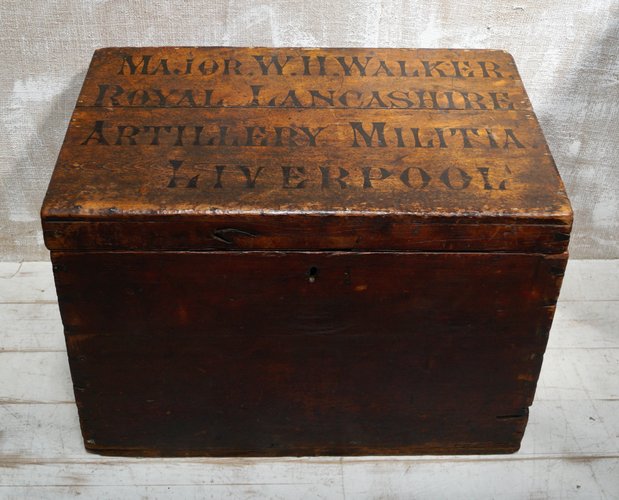 Antique Pine Campaign Military Trunk, 1860s for sale at Pamono