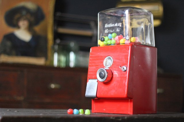Northwestern Candy Dispenser 49, 1950s for sale at Pamono