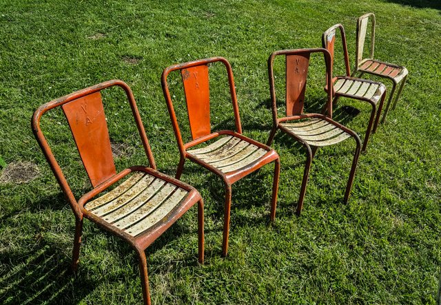 Model T4 Chairs from Tolix, Set of 8 for sale at Pamono