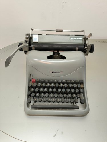 Olivetti Lexikon 80 Typewriter for sale at Pamono