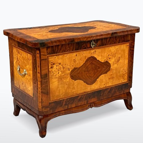Small Antique Neo-Baroque Style Chest, 1900s for sale at Pamono