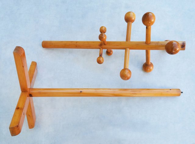 Pinewood Coat Stand, France, 1970s for sale at Pamono