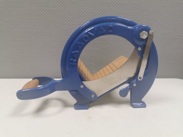 Danish Blue Bread Cutter from Royal Raadvad, 1970s for sale at Pamono