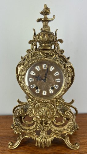 French Style Clock in Gilt Brass for sale at Pamono