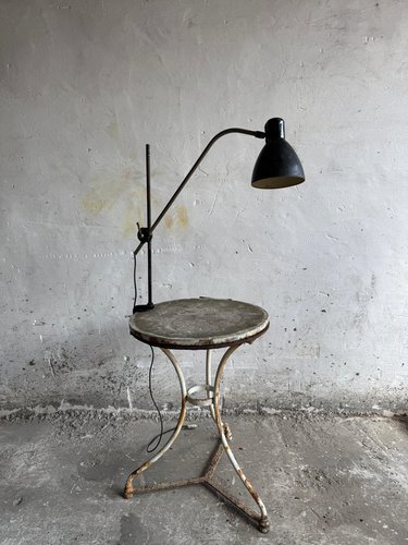 Vintage Industrial Black Screw-On Lamp, 1950s for sale at Pamono