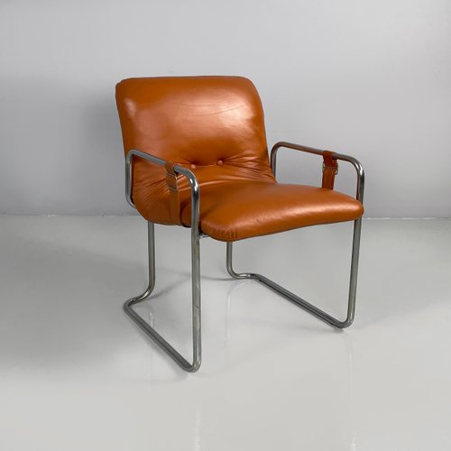 Moderner italienischer Ledersessel von Guido Faleschini, 1970er bei ...