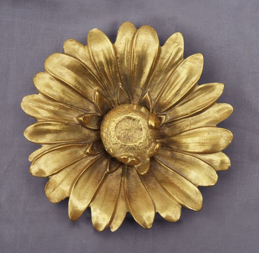 Mid-Century French Bronze Sunflower Vide Poche, 1960s for sale at Pamono