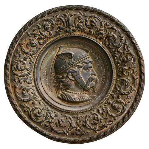 Repoussé del rey galo Vercingetorix de cobre patinado, década de 1890 ...