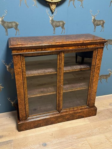 Small Antique Bookcase in Walnut, 1890s for sale at Pamono