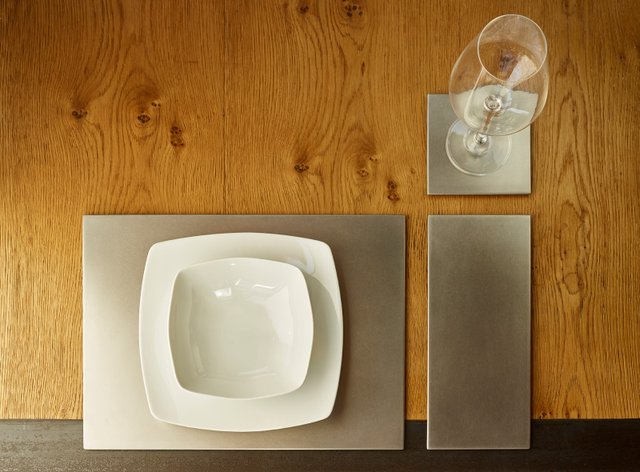 Set de Table Opis en Nickel Poli avec Dessous de Verre, Sets de Table ...