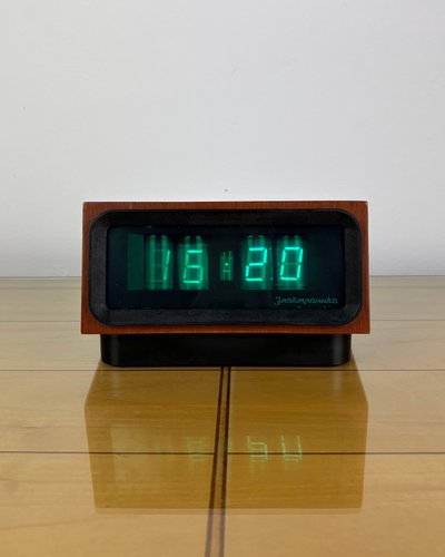 Vintage Industrial Space Age 4 Quartz Digital Clock from Elektronika ...