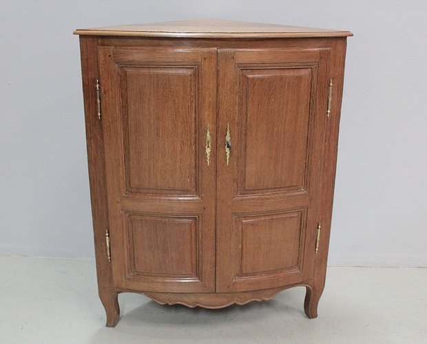 Antique Louis XVI Oak Corner Commode for sale at Pamono