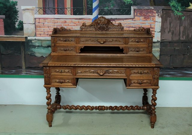 Vintage Louis XIII Style Oak Desk for sale at Pamono