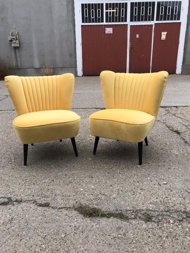Set of Yellow Lounge Chairs, 1950s for sale at Pamono