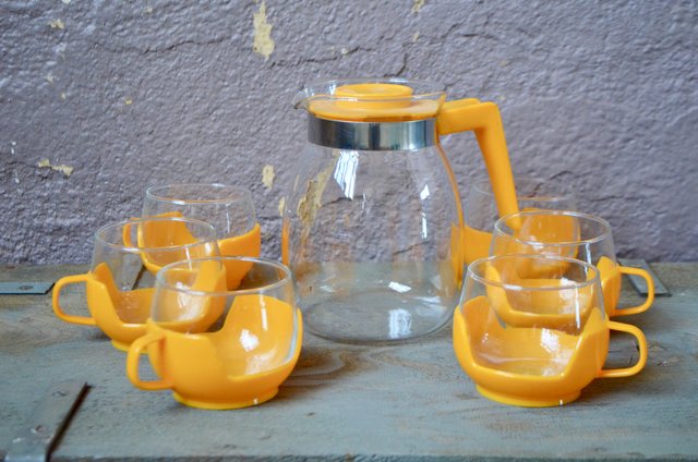 Space Age Tea Set, 1970s, Set of 7 for sale at Pamono