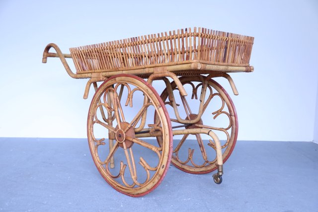 Mid-Century Bambus Rollwagen bei Pamono kaufen