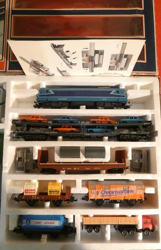 Freight Train SNCF with Transport Cars Mercedes SNCF from Lima, Italy ...