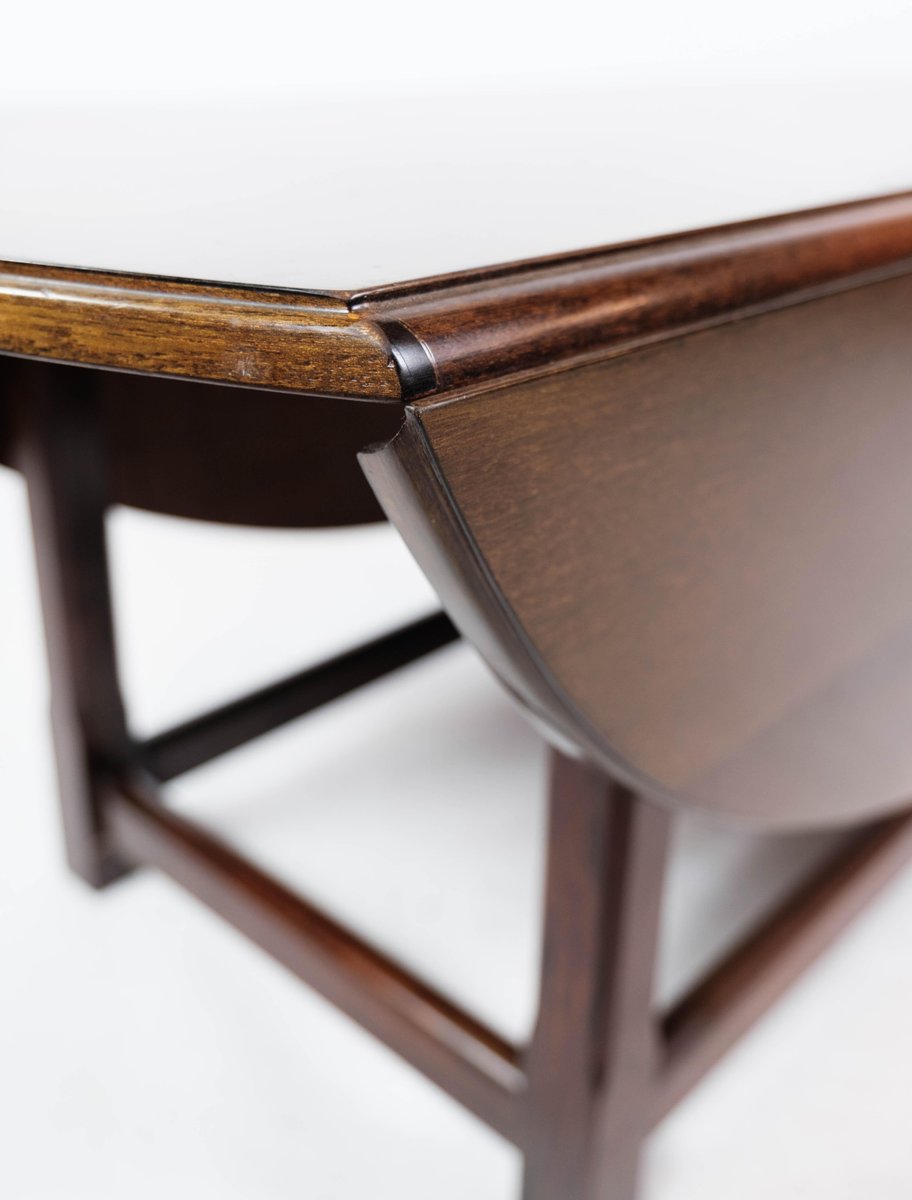 Mahogany Coffee Table with Extensions, 1930s for sale at Pamono