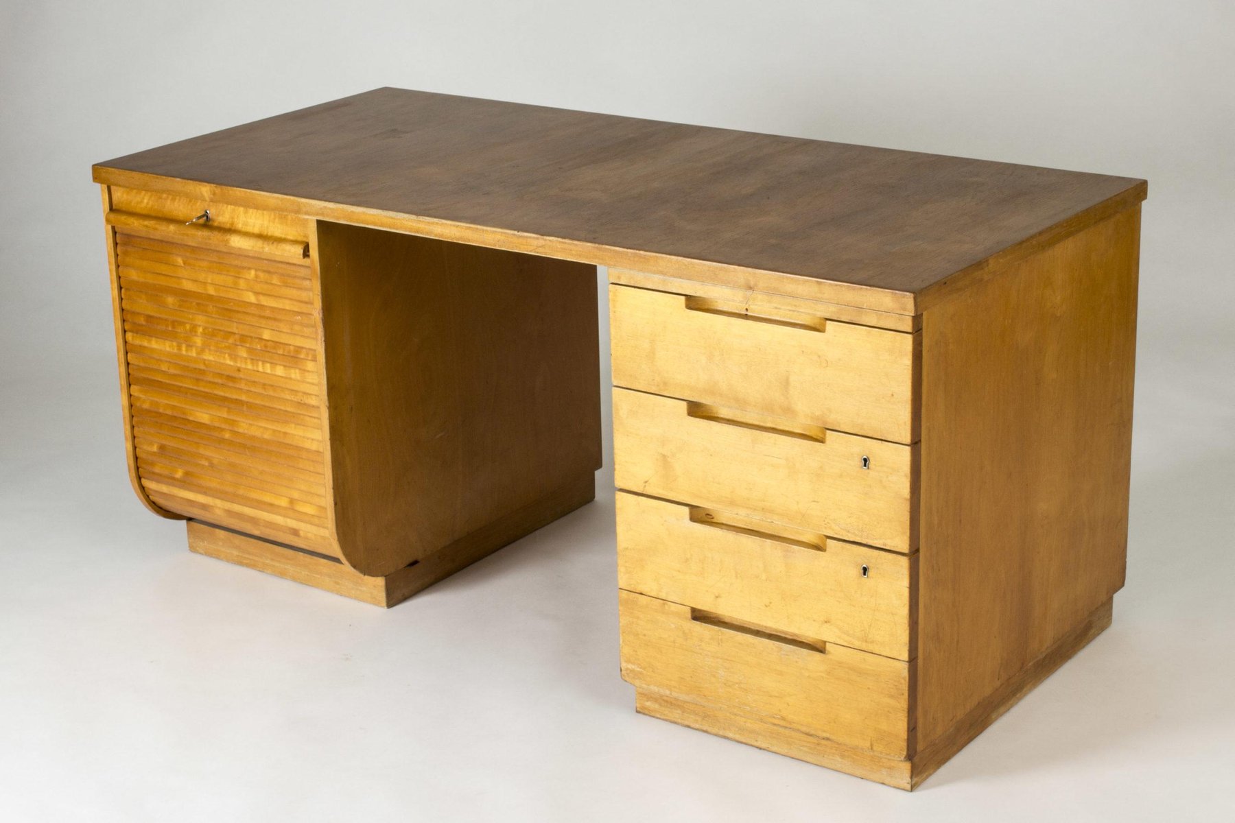Desk by Alvar Aalto for Artek for sale at Pamono