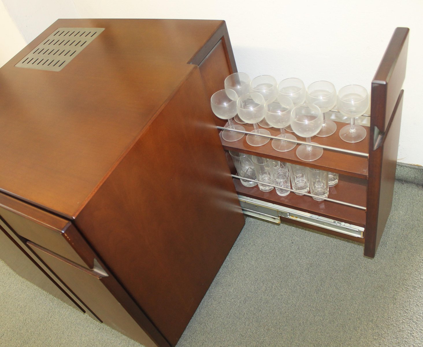 Walnut and Metal Minibar, 1970s for sale at Pamono
