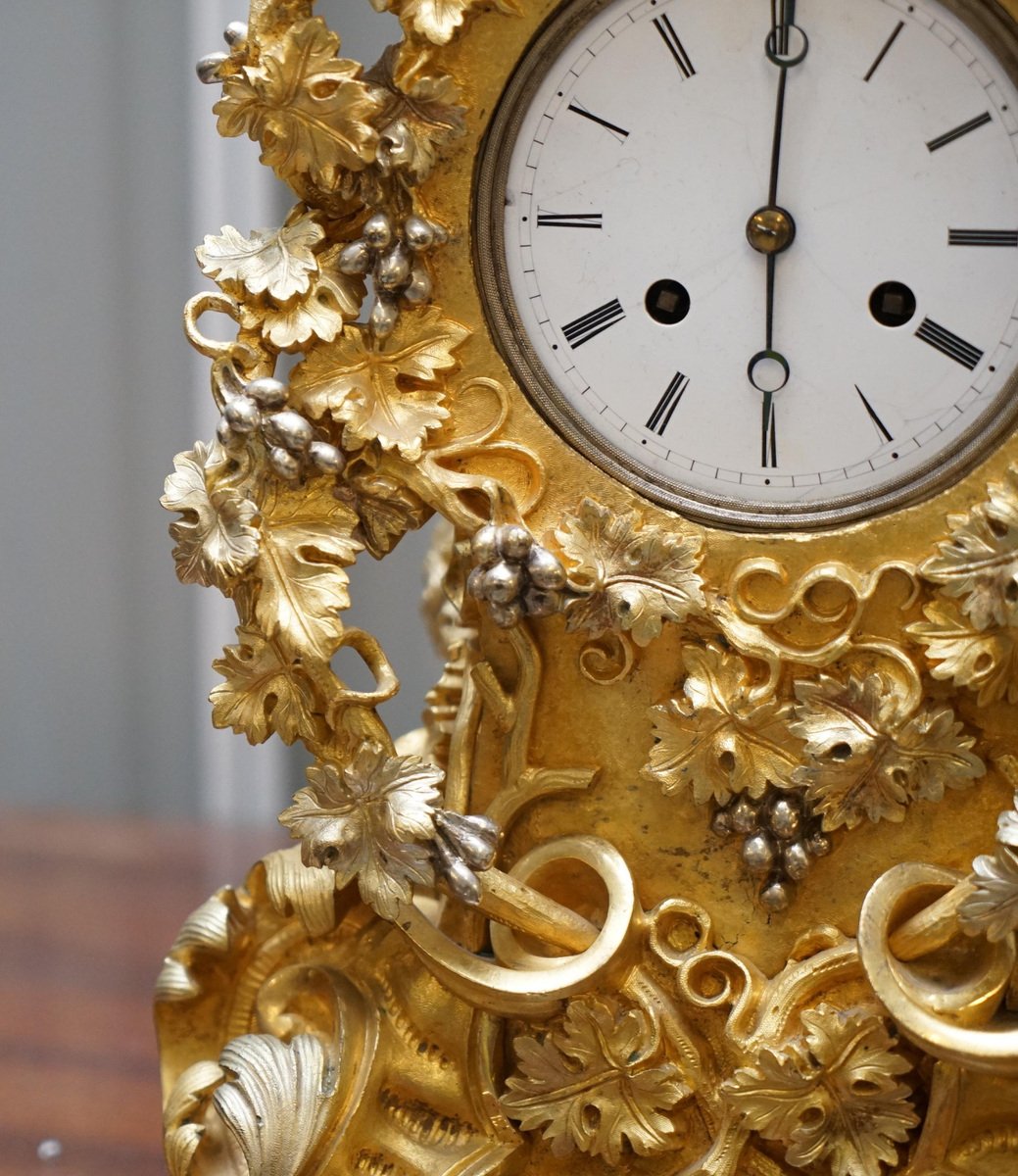Large French Gold Gilt & Bronze Decorative Mantle Clock, 1860s for sale ...