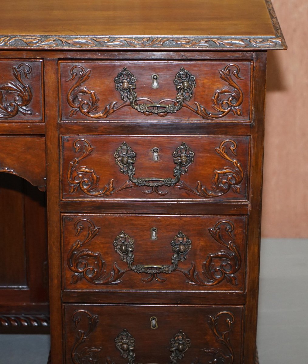 Antique Victorian Hand Carved Desk, 1850s for sale at Pamono