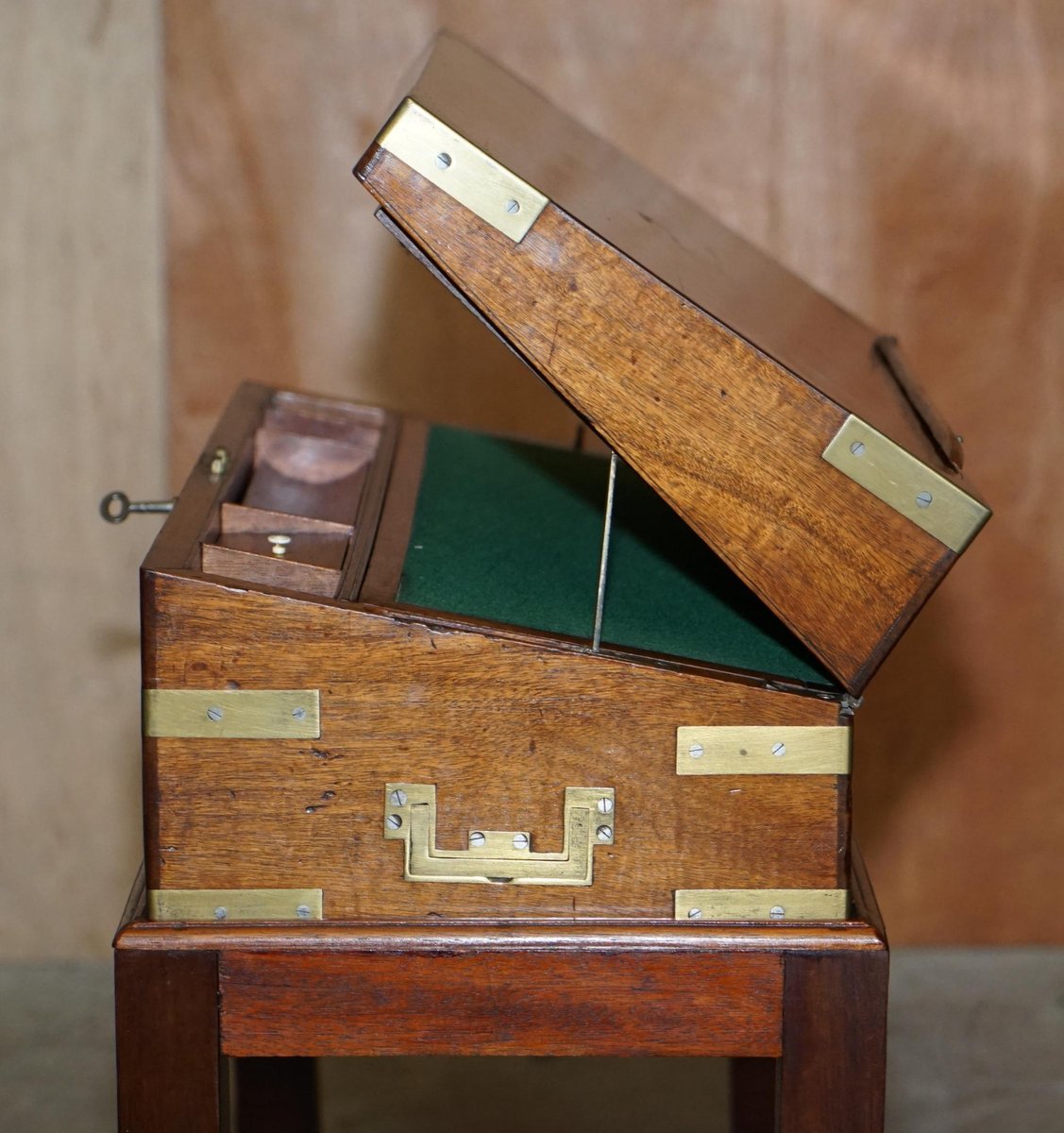 Victorian Hardwood Military Campaign Writing Slope Desk for sale at Pamono