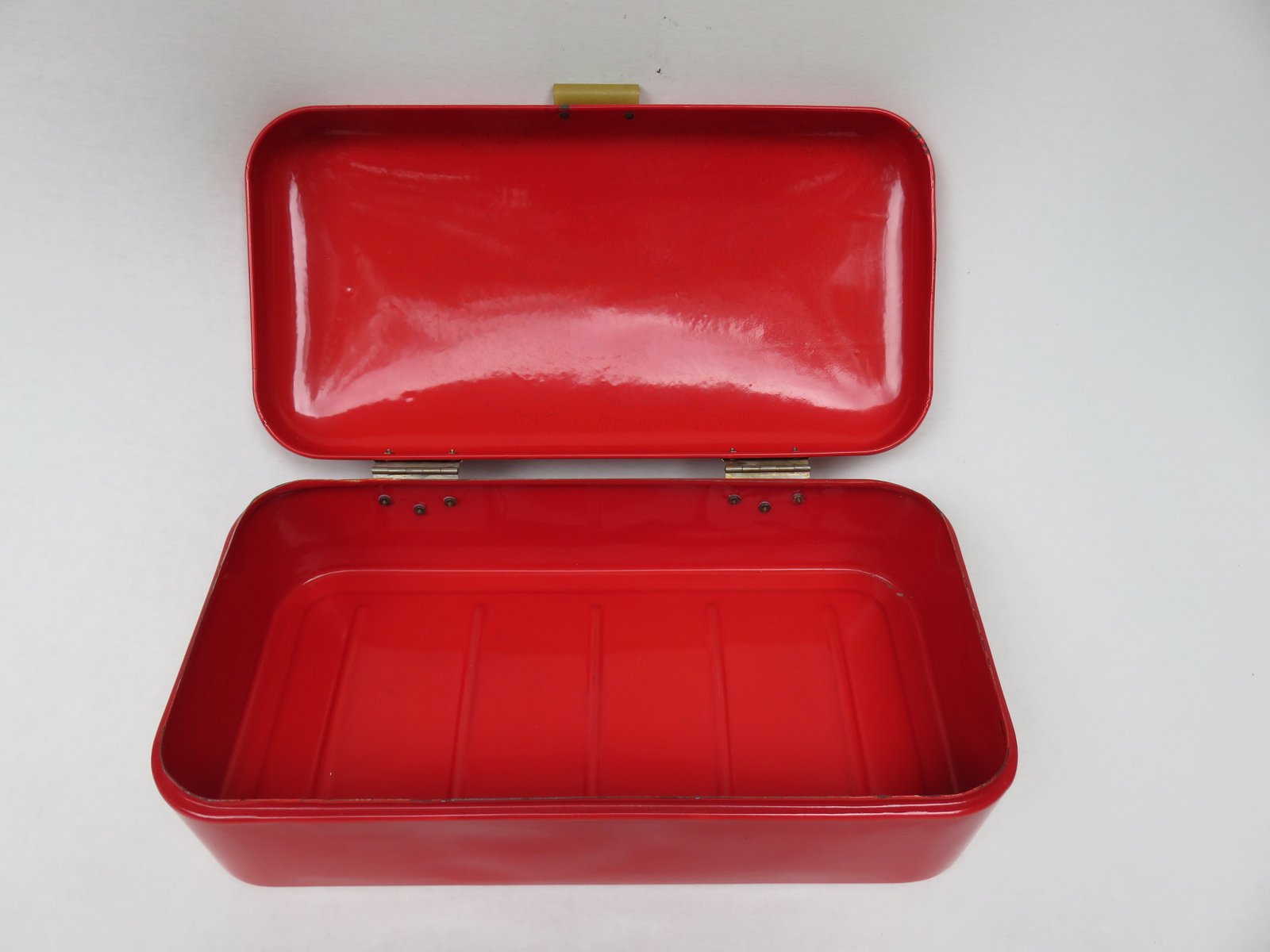 Enamelled Red Bread Box, 1940s for sale at Pamono