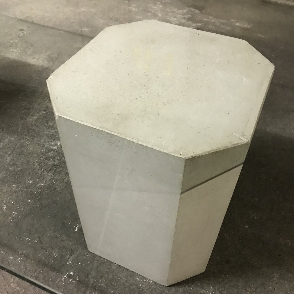 Octagonal Concrete and Glass Coffee Table, 1970s for sale at Pamono