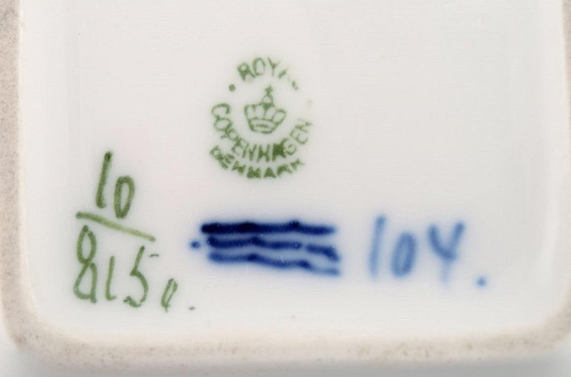 Model Number 10/8150 Small Blue Flower Salt and Pepper Bowl from Royal ...