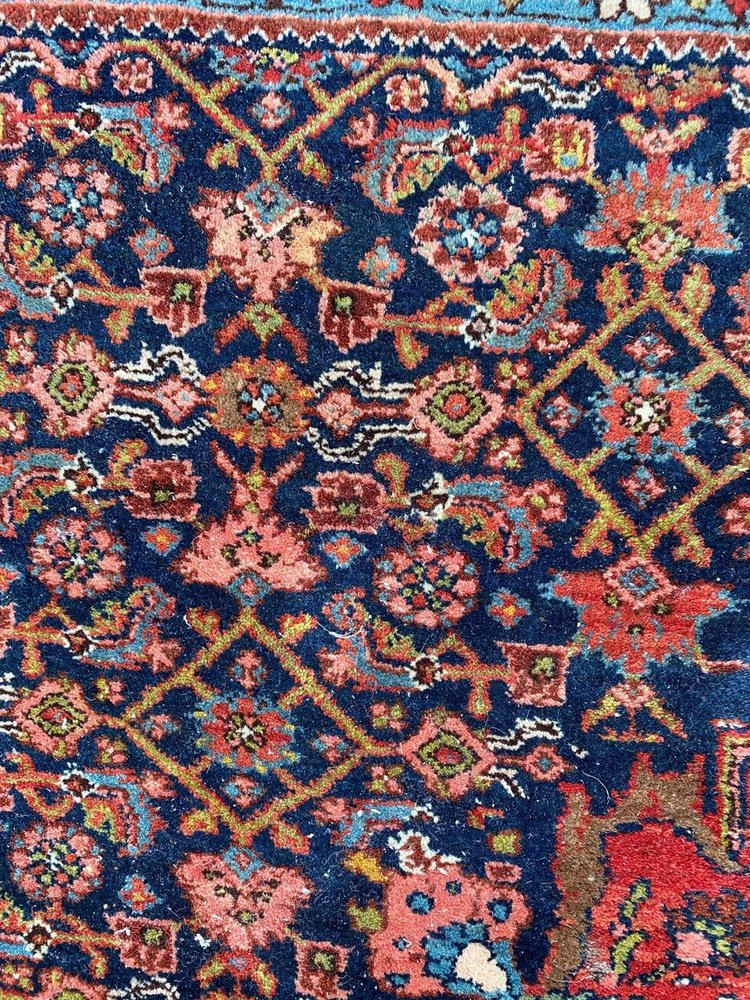 Antique Middle Eastern Rug for sale at Pamono