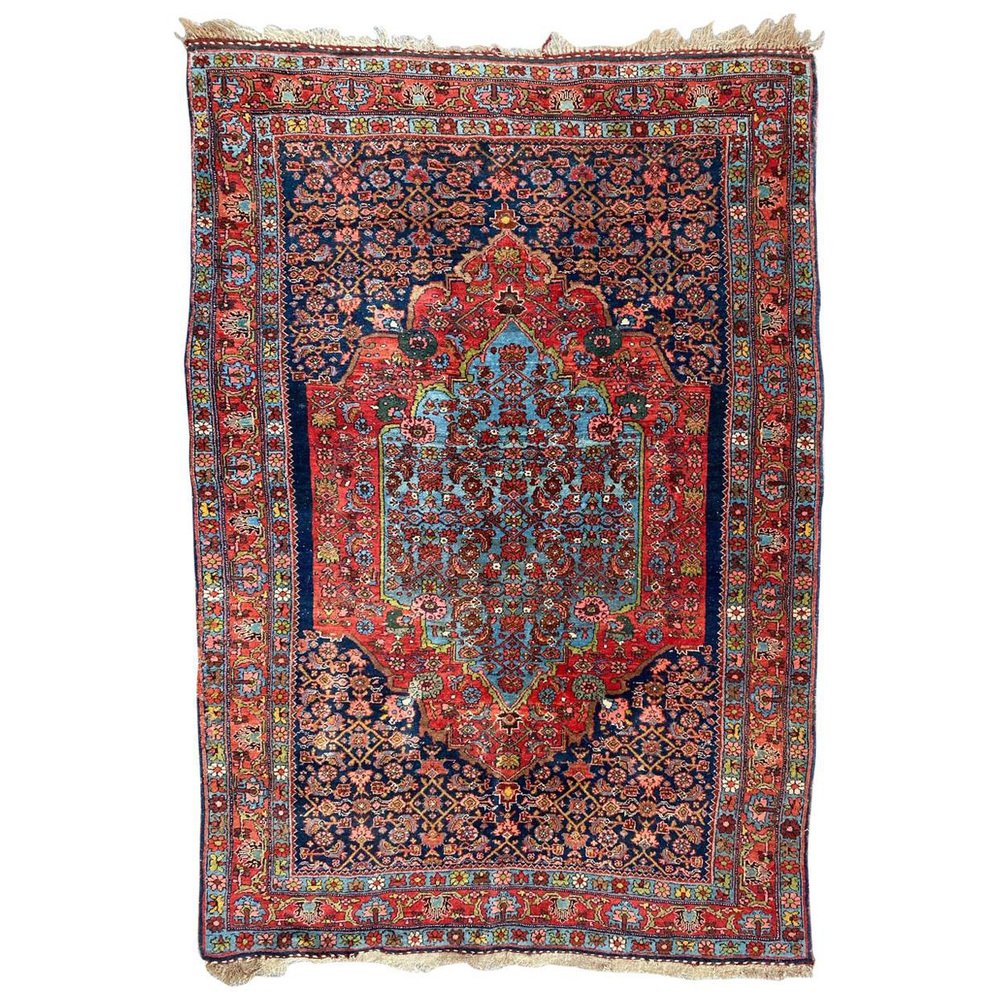 Antique Middle Eastern Rug for sale at Pamono