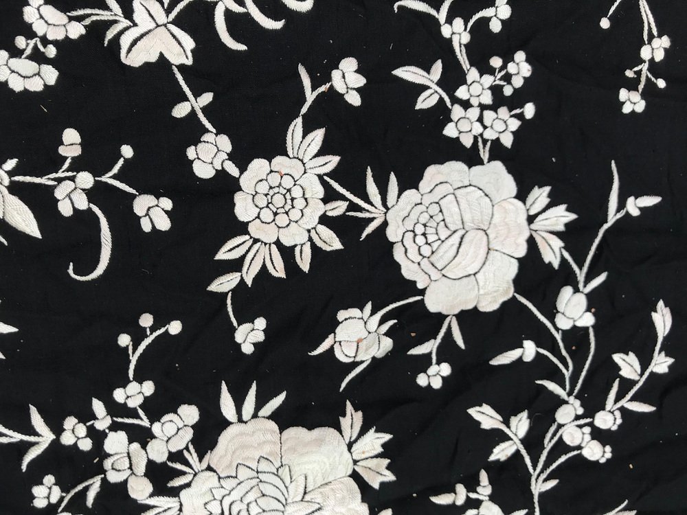 Vintage Manila Shawl with Chinese Embroidery for sale at Pamono